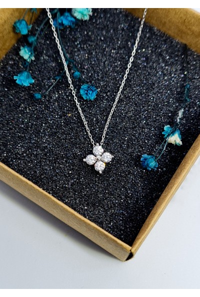 Swelynn Dört Swarovski Taşlı 925 Ayar Gümüş Kadın Kolye