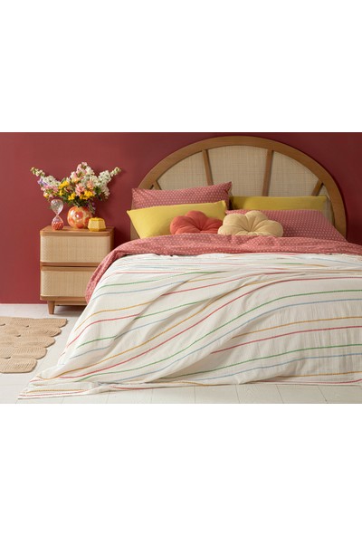 English Home Essence Müslin Çift Kişilik Yatak Örtüsü 240 x 260 cm Ekru English Home Essence Müslin Çift Kişilik Yatak Örtüsü 240 x 260 cm Ekru