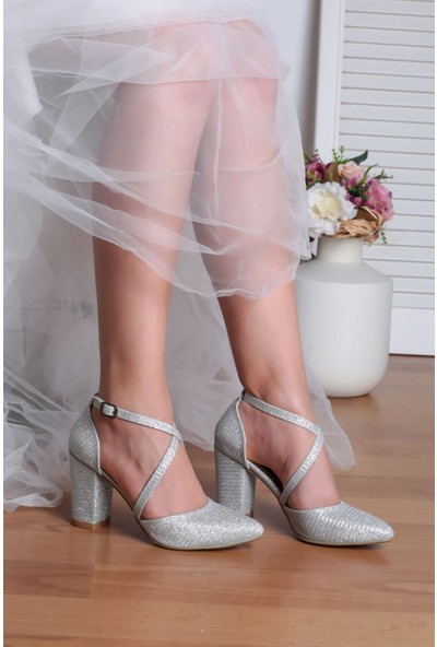Karınca Ayakkabı 8-91327 Gümüş Simli Çapraz Abiye Ayakkabı