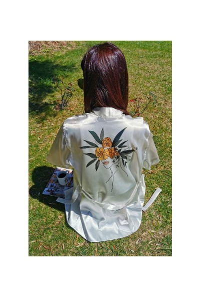 Lasilla Kadın Çiçek Desenli Beyaz Saten Sabahlık