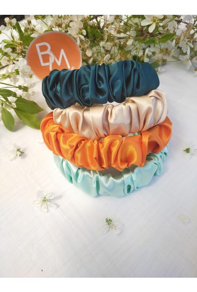 BM Ticaret 4'lü Saten Büzgülü Taç Seti BM Ticaret 4'lü Saten Büzgülü Taç Seti