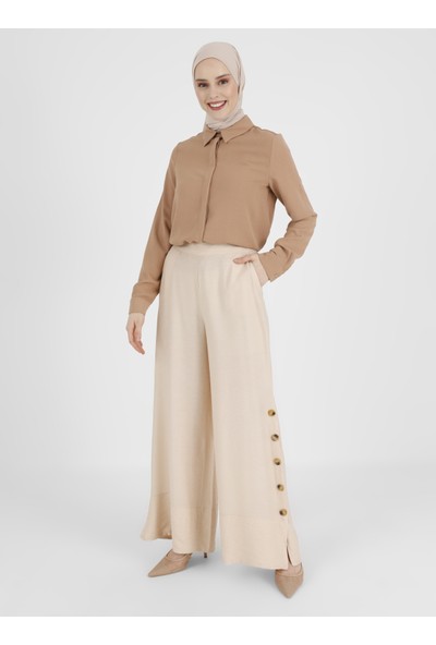 Refka Düğme ve Yırtmaç Detaylı Pantolon - Bej - Refka Casual Refka Düğme ve Yırtmaç Detaylı Pantolon - Bej - Refka Casual