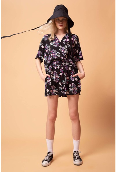 DeFacto Relax Fit Baskılı Cepli Viskon ŞORT W3145AZ22SM