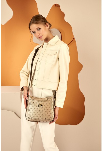 Pierre Cardin Altın Monogram Kadın Çapraz Çanta 05PO22Y1582-MN A Pierre Cardin Altın Monogram Kadın Çapraz Çanta 05PO22Y1582-MN A
