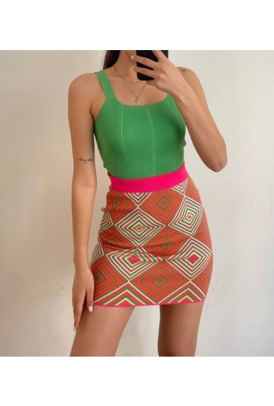 Özüm Butik Kadın Kare Desenli Mini Etek