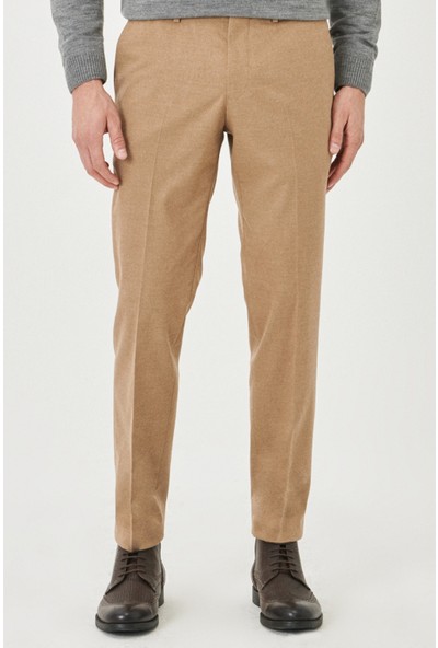 Ac&Co / Altınyıldız Classics Erkek Camel Slim Fit Beli Lastikli Yan Cep Desenli Klasik Pantolon Ac&Co / Altınyıldız Classics Erkek Camel Slim Fit Beli Lastikli Yan Cep Desenli Klasik Pantolon