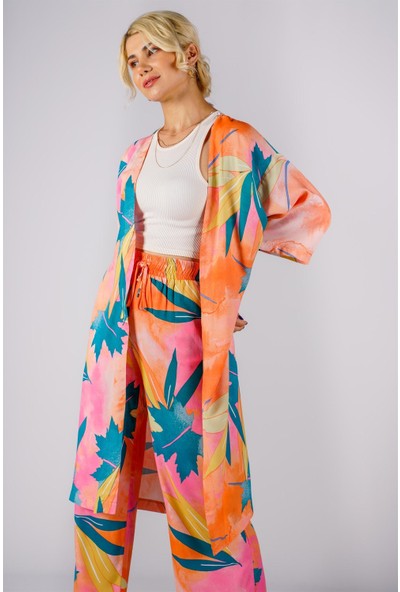 Quzu Kadın Turuncu Renkli Beli Kemerli Kimono Quzu Kadın Turuncu Renkli Beli Kemerli Kimono