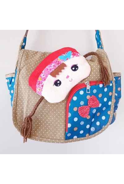 Magrib Örgülü Saçlı Bebek ve Fiyonk Detaylı Puantiyeli Kız Çocuk Çapraz Çanta