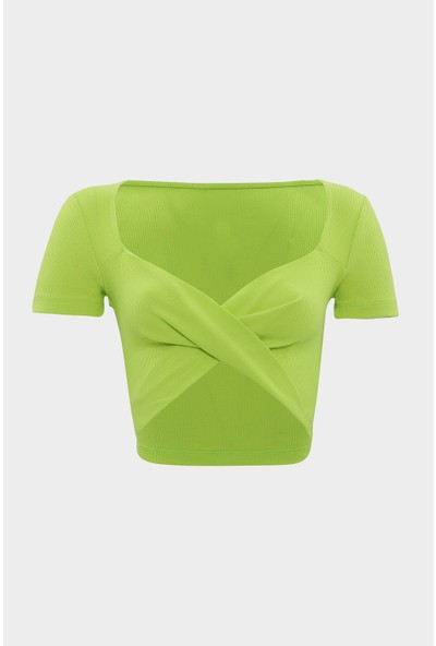 Açelya Okcu Yakası Çapraz Detaylı Crop Bluz