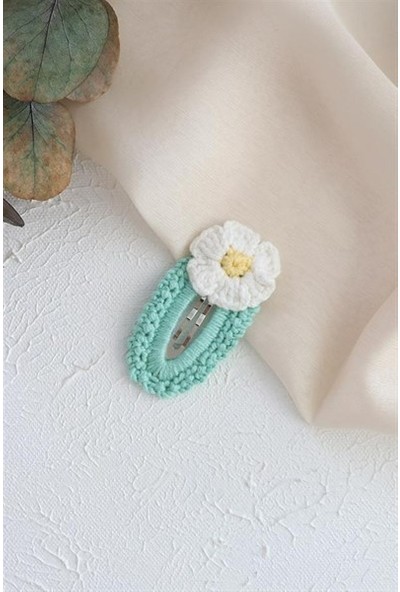 Bebeğine Yeşil Renkli Papatya El Örgüsü Çıtçıt Toka