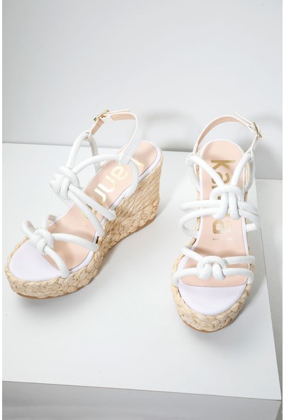 Kanna Hasır Dolgu Topuklu Sandalet Kanna Hasır Dolgu Topuklu Sandalet