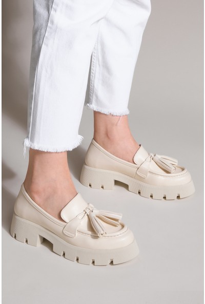 Marjin Kadın Loafer Tırtıklı Kalın Taban Püsküllü Günlük Ayakkabı Heli Marjin Kadın Loafer Tırtıklı Kalın Taban Püsküllü Günlük Ayakkabı Heli