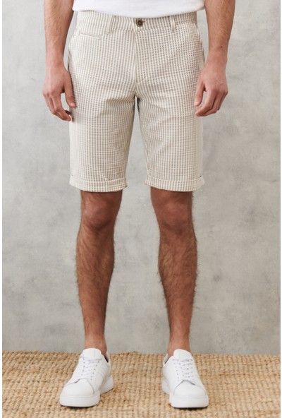 ALTINYILDIZ CLASSICS Erkek Beyaz-Bej Slim Fit Dar Kesim Çizgili Yan Cepli Casual Esnek Şort ALTINYILDIZ CLASSICS Erkek Beyaz-Bej Slim Fit Dar Kesim Çizgili Yan Cepli Casual Esnek Şort