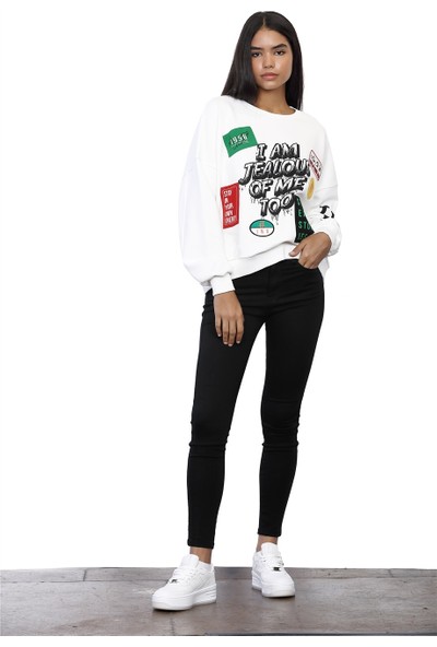 Whitney Kadin Baski ve Arma Detayli Ecru Sweatshirt Whitney Kadin Baski ve Arma Detayli Ecru Sweatshirt