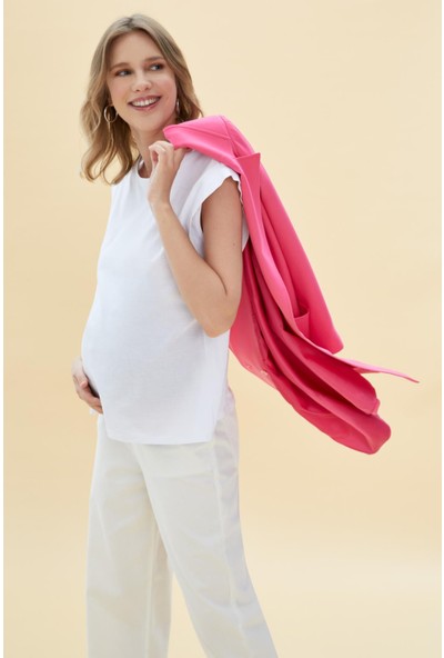 DeFacto Hamile Regular Fit Bisiklet Yaka Kolsuz Tişört V1076AZ22SM