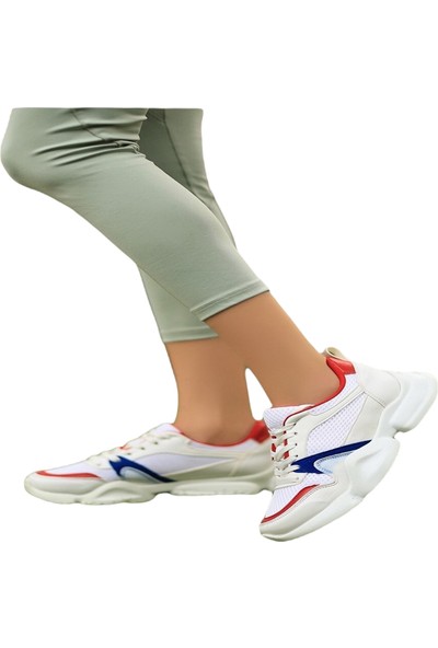 Beyaz Cilt Bağcıklı Spor Ayakkabı Beyaz Cilt Bağcıklı Spor Ayakkabı