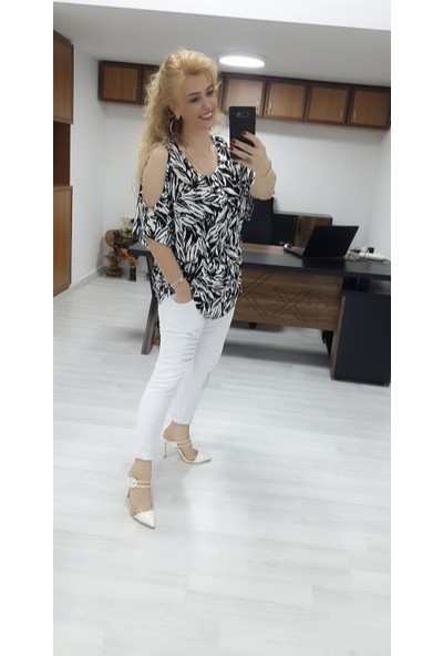 Butik Florya Beyaz Yaprak Detaylı Bluz Butik Florya Beyaz Yaprak Detaylı Bluz