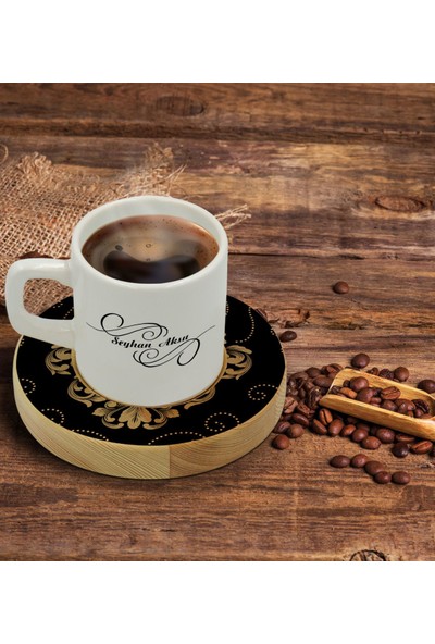 Kişiye Özel Retro Motif Tasarımlı Doğal Ahşap Tabaklı Türk Kahvesi Fincanı Model 10 Kişiye Özel Retro Motif Tasarımlı Doğal Ahşap Tabaklı Türk Kahvesi Fincanı Model 10