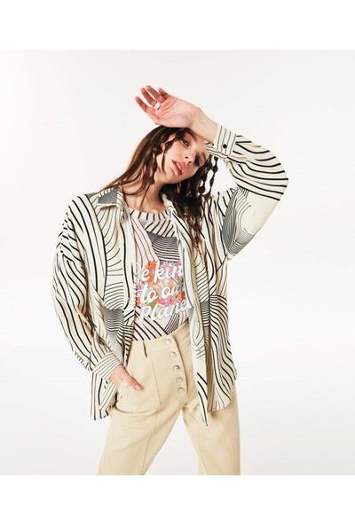 Çizgi Desen Gömlek