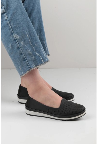 Shoecide Kadın Siyah Cilt Lazerli Günlük Ayakkabı Shoecide Kadın Siyah Cilt Lazerli Günlük Ayakkabı