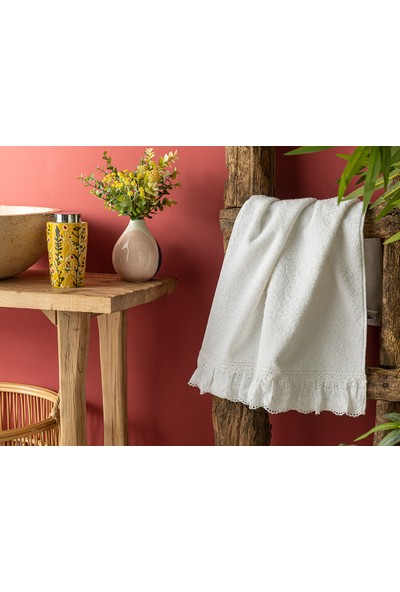 English Home Flora Pamuklu Brodeli Yüz Havlusu 50 x 70 cm Ekru