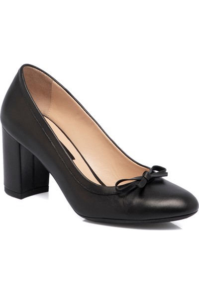 Tergan Siyah Deri Kadın Ayakkabı 65652A55