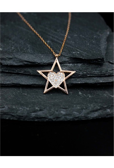 By More Kalpli Yıldız Gümüş Kolye