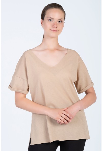 Oshebu Kadın Kısa Kollu V Yaka Salaş Tişört Oshebu Kadın Kısa Kollu V Yaka Salaş Tişört
