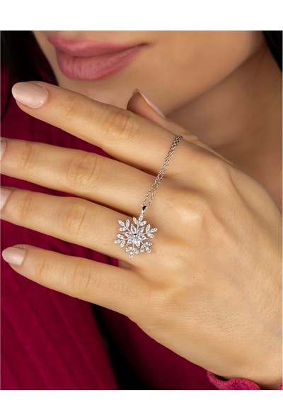Else Silver Markiz Taşlı Kar Tanesi Gümüş Kolye