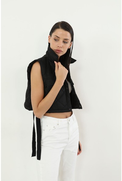 BY H Kapitone Yelek-Siyah