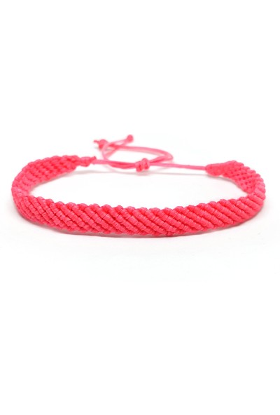 Peri Masalı Aksesuar Parlak Pembe Ince Makrome Bileklik