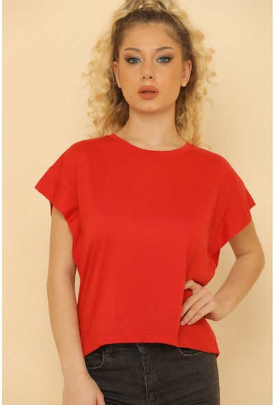 Kırmızı Kadın Likralı Bisiklet Yaka Kolları Pervazlı Basic T-Shirt P-027962 Kırmızı Kadın Likralı Bisiklet Yaka Kolları Pervazlı Basic T-Shirt P-027962