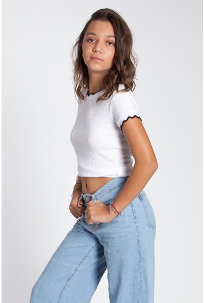 Bexy - Yakası Trikolu Beyaz Bluz - 160369-1