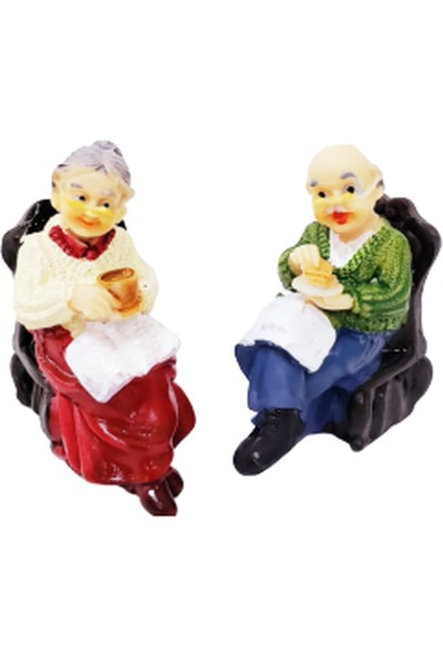 Xnews Tekli Koltukta Oturan Sevimli Nine Biblosu