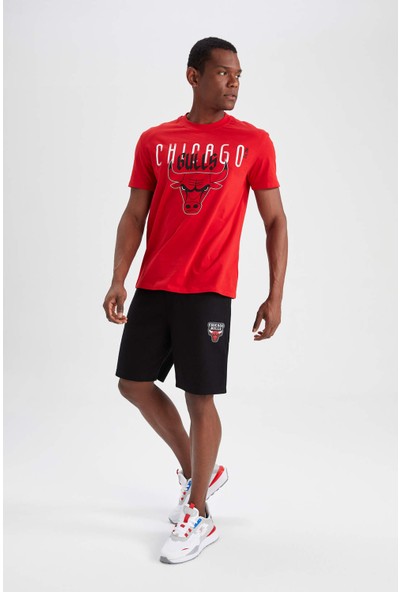 DeFacto Defacto Fit NBA Chicago Bulls Lisanslı Regular Fit Şort W9967AZ22SM DeFacto Defacto Fit NBA Chicago Bulls Lisanslı Regular Fit Şort W9967AZ22SM