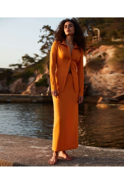 Zincir Aksesuarlı Midi Etek