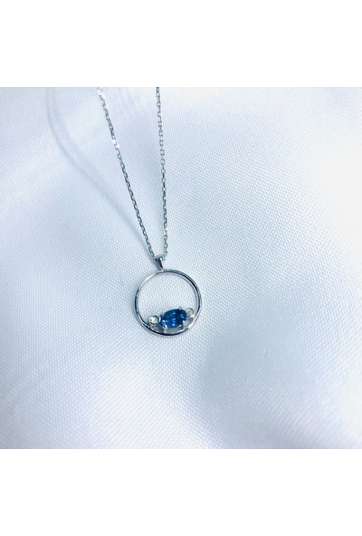 Gökdeniz 925 Blue Topaz Taşlı 14 Ayar Pırlanta Kolye Gökdeniz 925 Blue Topaz Taşlı 14 Ayar Pırlanta Kolye