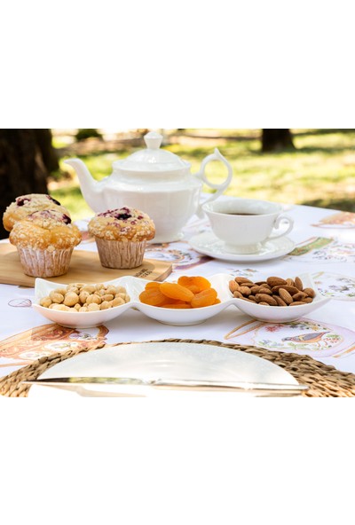 Madame Coco New Petit Concept 3 Bölmeli Sunum Tabağı - 30,5x9,8x3,5 cm Madame Coco New Petit Concept 3 Bölmeli Sunum Tabağı - 30,5x9,8x3,5 cm