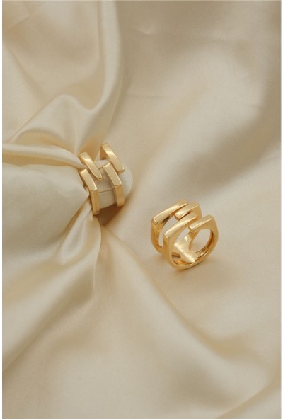 Aurrari Kadın Altın Kaplama Kare Çizgi Yüzük (Ayarlanabilir) Aurrari Kadın Altın Kaplama Kare Çizgi Yüzük (Ayarlanabilir)