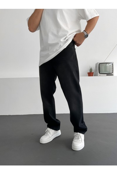 Bybasicman Siyah Boru Paça Eskitme Pantolon D-6606 Bybasicman Siyah Boru Paça Eskitme Pantolon D-6606