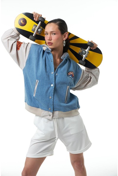 Quzu Sırt Baskılı Bomber Ceket Mavi Quzu Sırt Baskılı Bomber Ceket Mavi