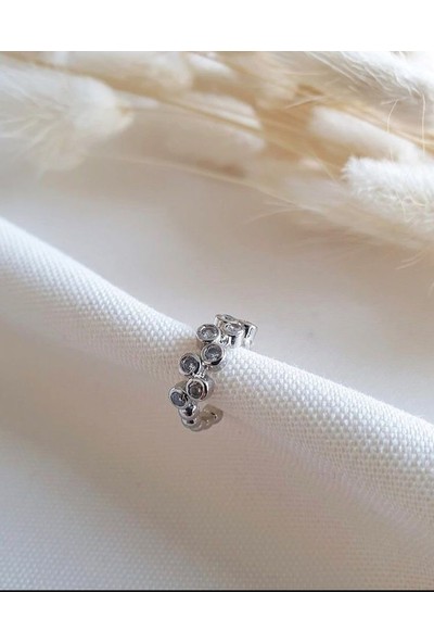 HF Accessory Kıkırdak Küpesi