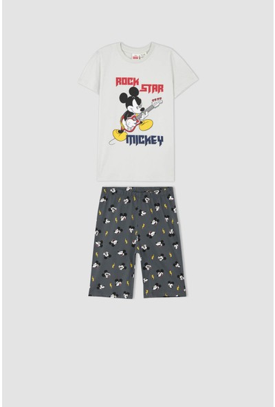 DeFacto Erkek Çocuk Disney Mickey & Minnie Lisanslı Regular Fit Kısa Kollu Şort Pijama Taıkım X5090A622HS DeFacto Erkek Çocuk Disney Mickey & Minnie Lisanslı Regular Fit Kısa Kollu Şort Pijama Taıkım X5090A622HS