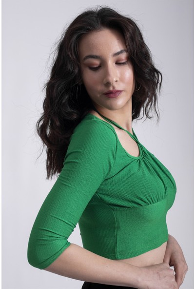 Önden Büzgülü Kısa Kol Bluz