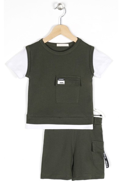 Zepkids Erkek Çocuk Ön Cep Detaylı Fashion Armalı Şortlu Takım 1-4 Yaş Zepkids Erkek Çocuk Ön Cep Detaylı Fashion Armalı Şortlu Takım 1-4 Yaş
