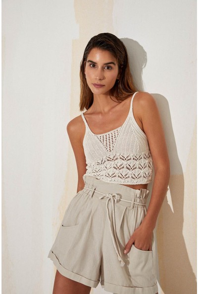 DeFacto Regular Fit V Yaka Dantelli Örgü Askılı Triko Atlet X6390AZ22SM DeFacto Regular Fit V Yaka Dantelli Örgü Askılı Triko Atlet X6390AZ22SM