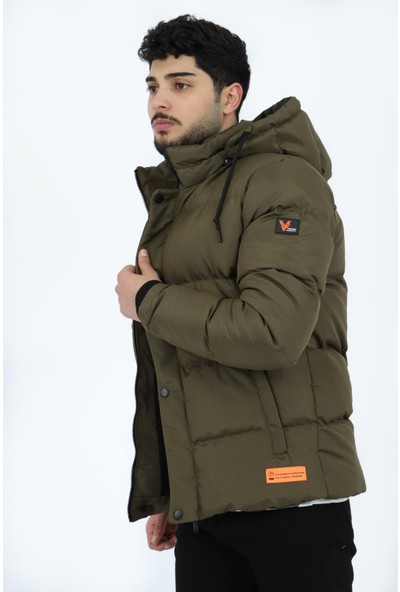 Stil Kombin Çıkarılabilir Kapşonlu Armalı Içi Kürklü Şişme Mont 2911