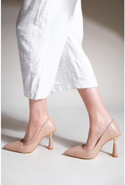Marjin Kadın Stiletto Sivri Burun Ayna Ökçe Topuklu Ayakkabı Estor Marjin Kadın Stiletto Sivri Burun Ayna Ökçe Topuklu Ayakkabı Estor