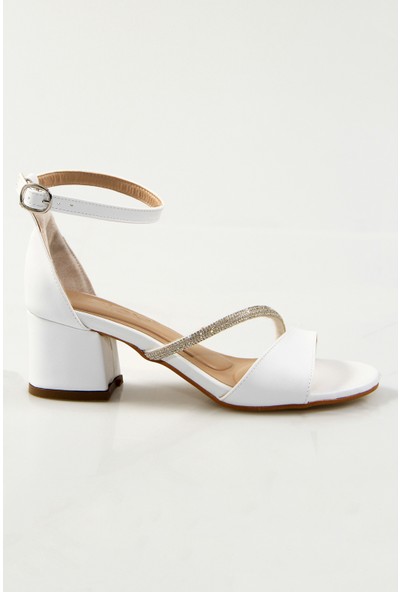 Kadın Çarpraz Bantlı Taşlı Topuklu Ayakkabı