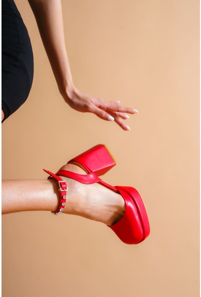 Moda Radikal Alice Kırmızı Cilt Platform Kadın Ayakkabı Moda Radikal Alice Kırmızı Cilt Platform Kadın Ayakkabı